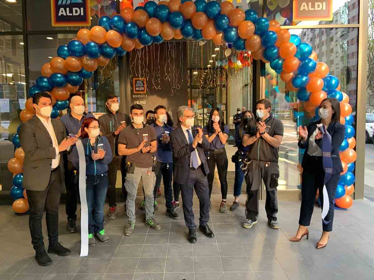 Aldi, quarta apertura a Milano, accanto alla discoteca Alcatraz
