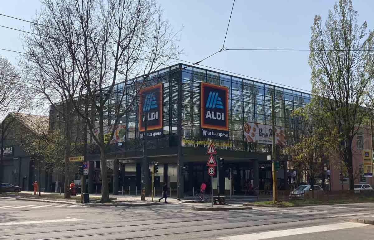 Aldi, quarta apertura a Milano, accanto alla discoteca Alcatraz