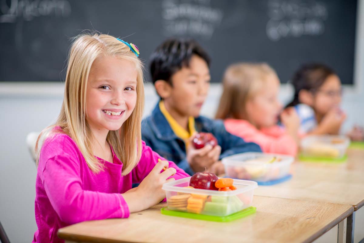 1,9 mln di studenti nelle mense scolastiche. “Serve svolta salutista”